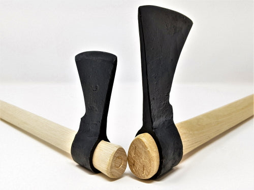 What Size of Tomahawk Should I Buy? – HatchetsandAxes.com